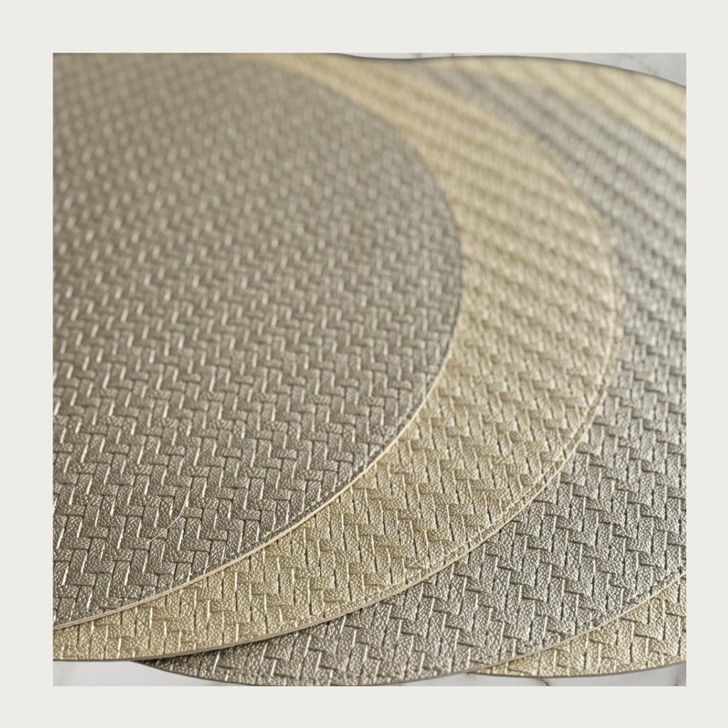 Set of 4 Reversible Metallic Faux Snakeskin Textured Round Placemats ...
